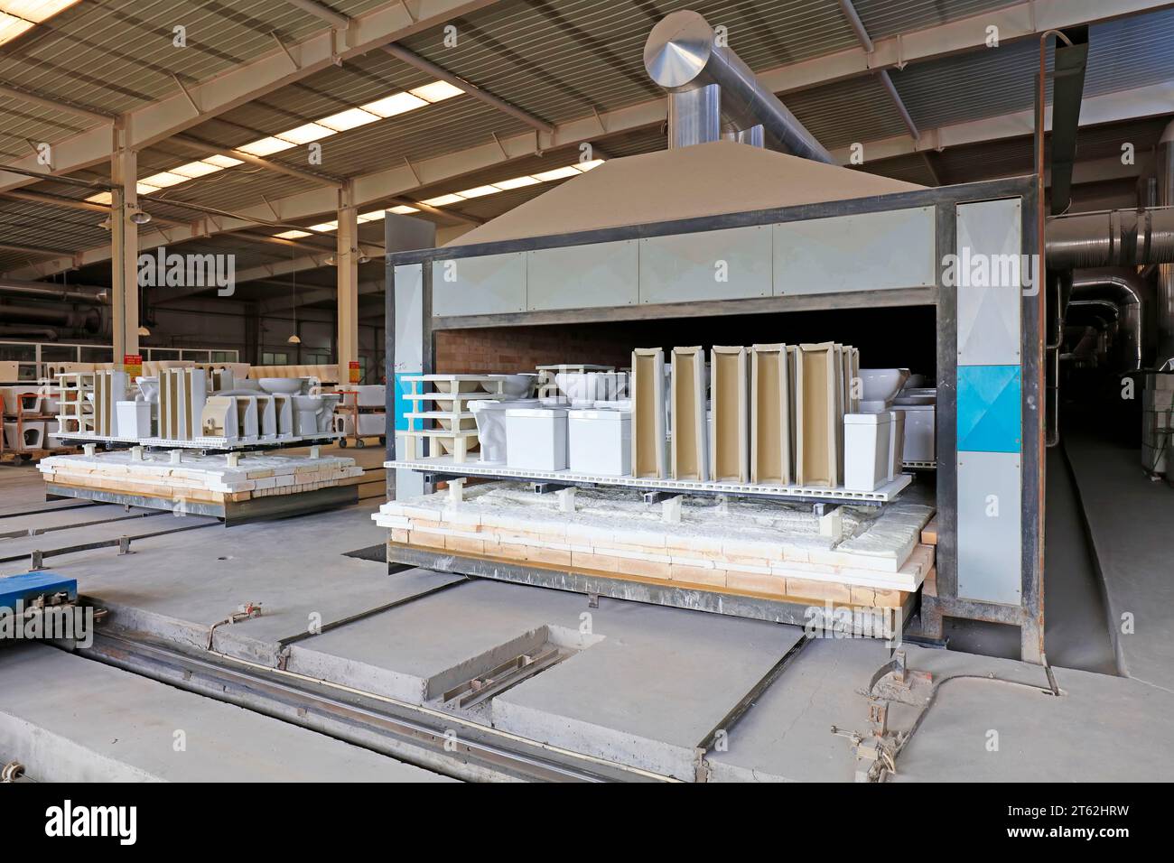 Kiln for sintering hi-res stock photography and images - Alamy