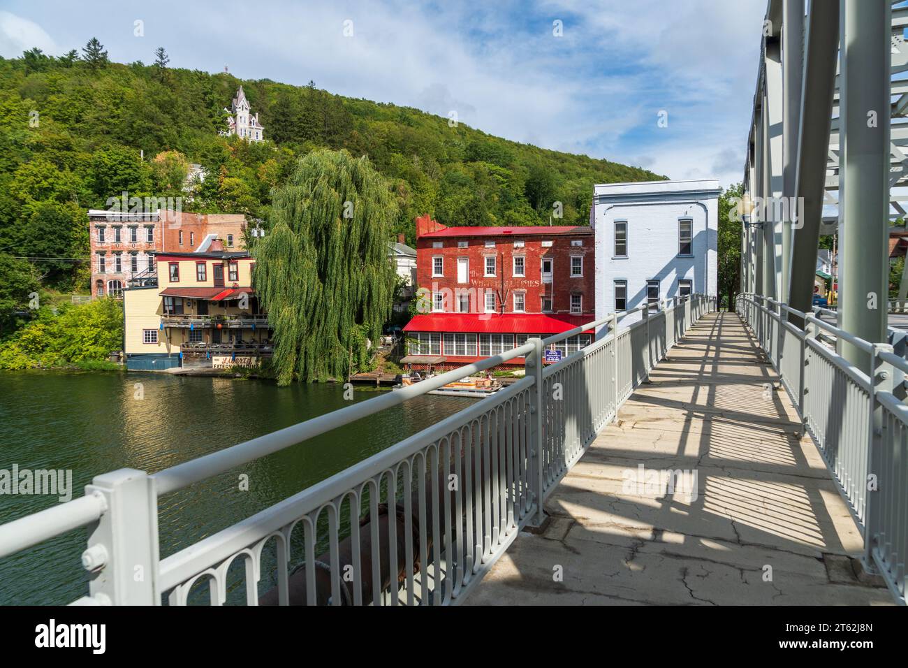 The Lock 18 Along the Historic Lake Erie Canal Stock Photo - Alamy
