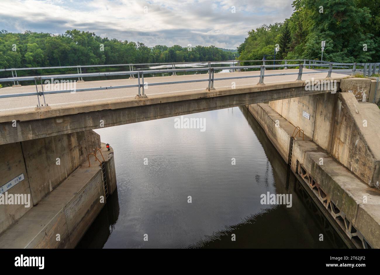 The Saratoga Lock #1 in Upstate New York Stock Photo - Alamy