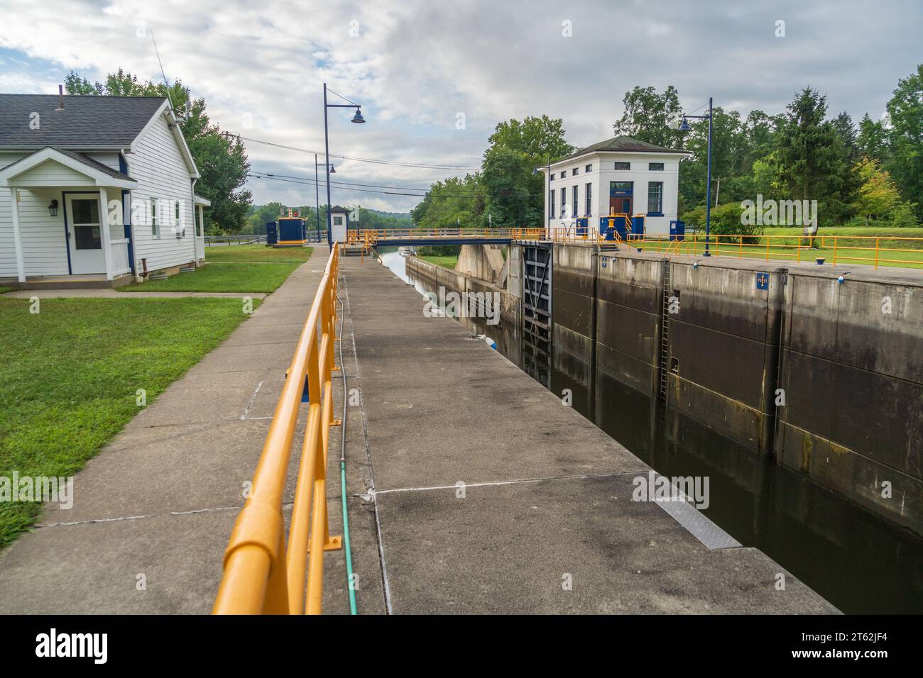 The Saratoga Lock #1 in Upstate New York Stock Photo - Alamy