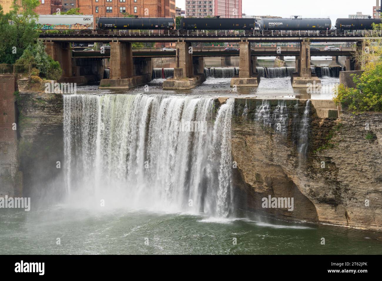 Rochester Overlook with Waterfall and City Skyline Stock Photo - Alamy