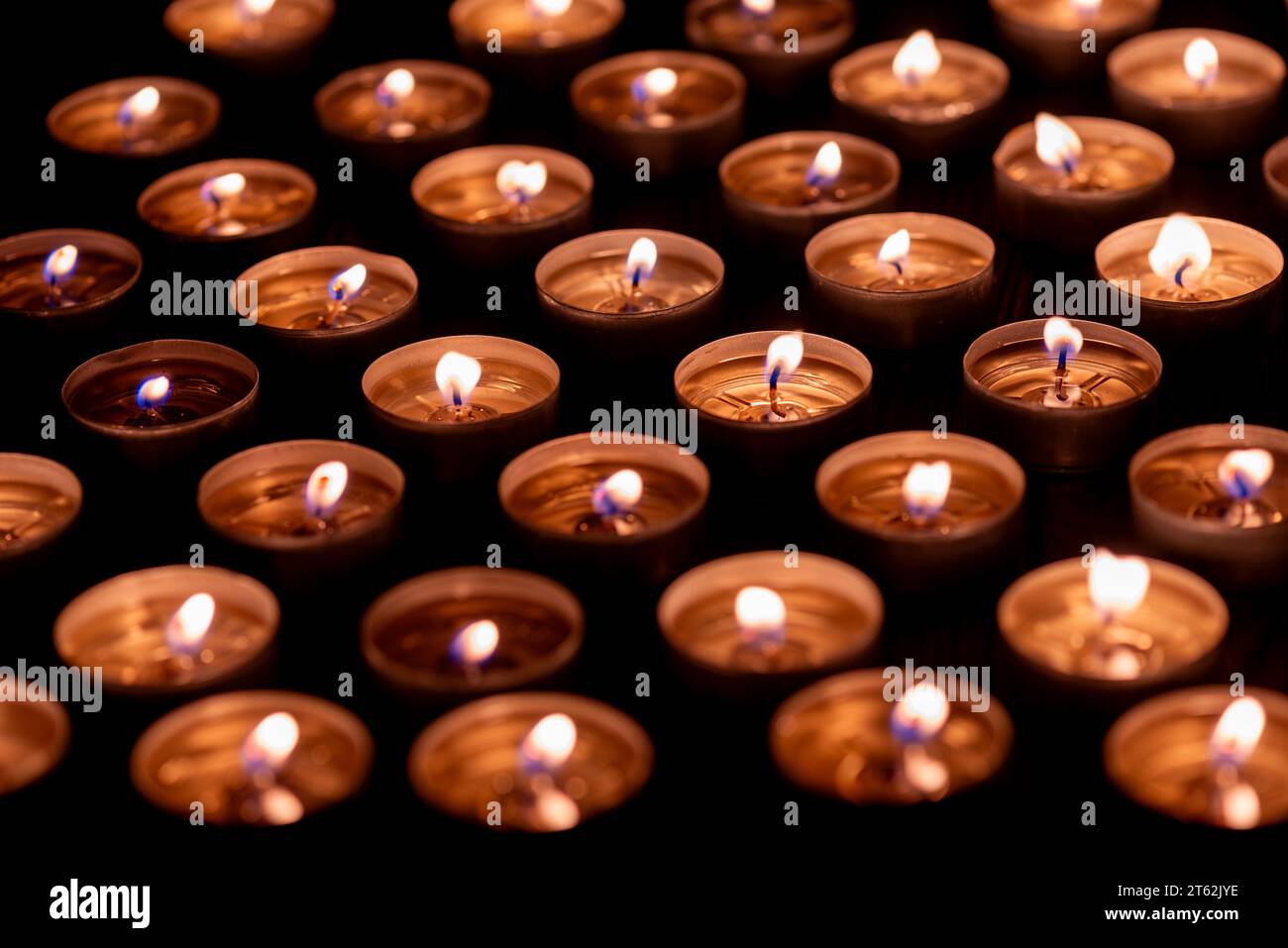 burning candles in the dark memory Stock Photo - Alamy