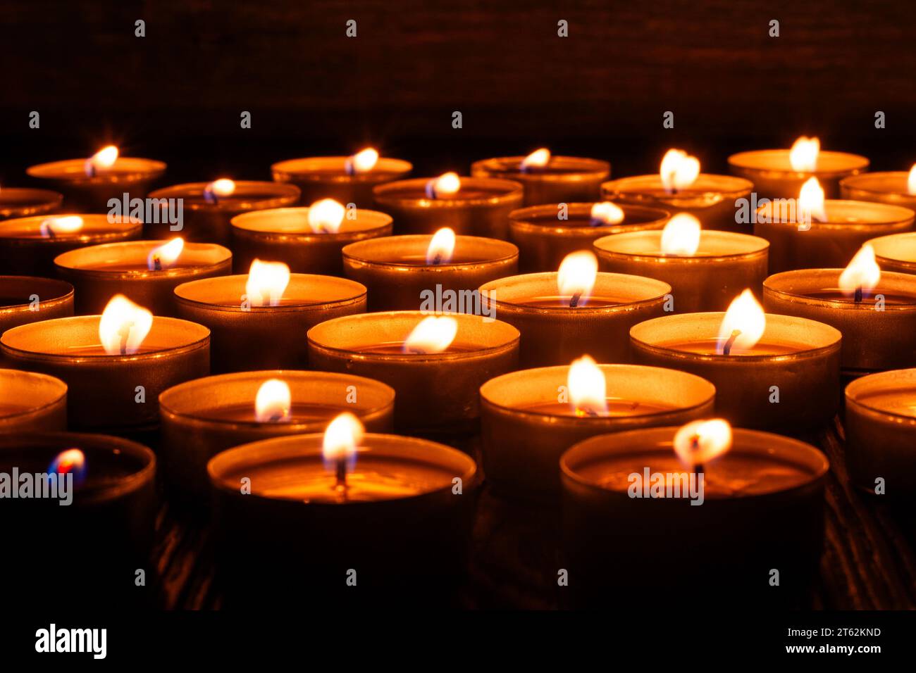 burning candles in the dark memory Stock Photo - Alamy