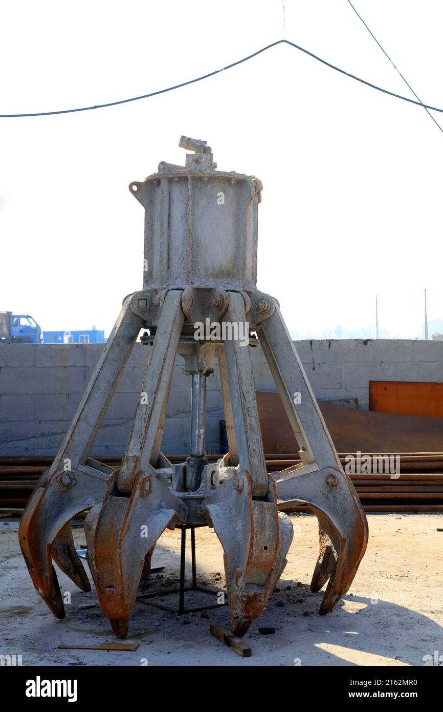 iron grab on the mine Stock Photo - Alamy