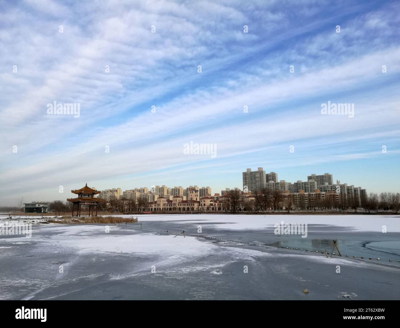 Waterfront City winter scenery Stock Photo - Alamy