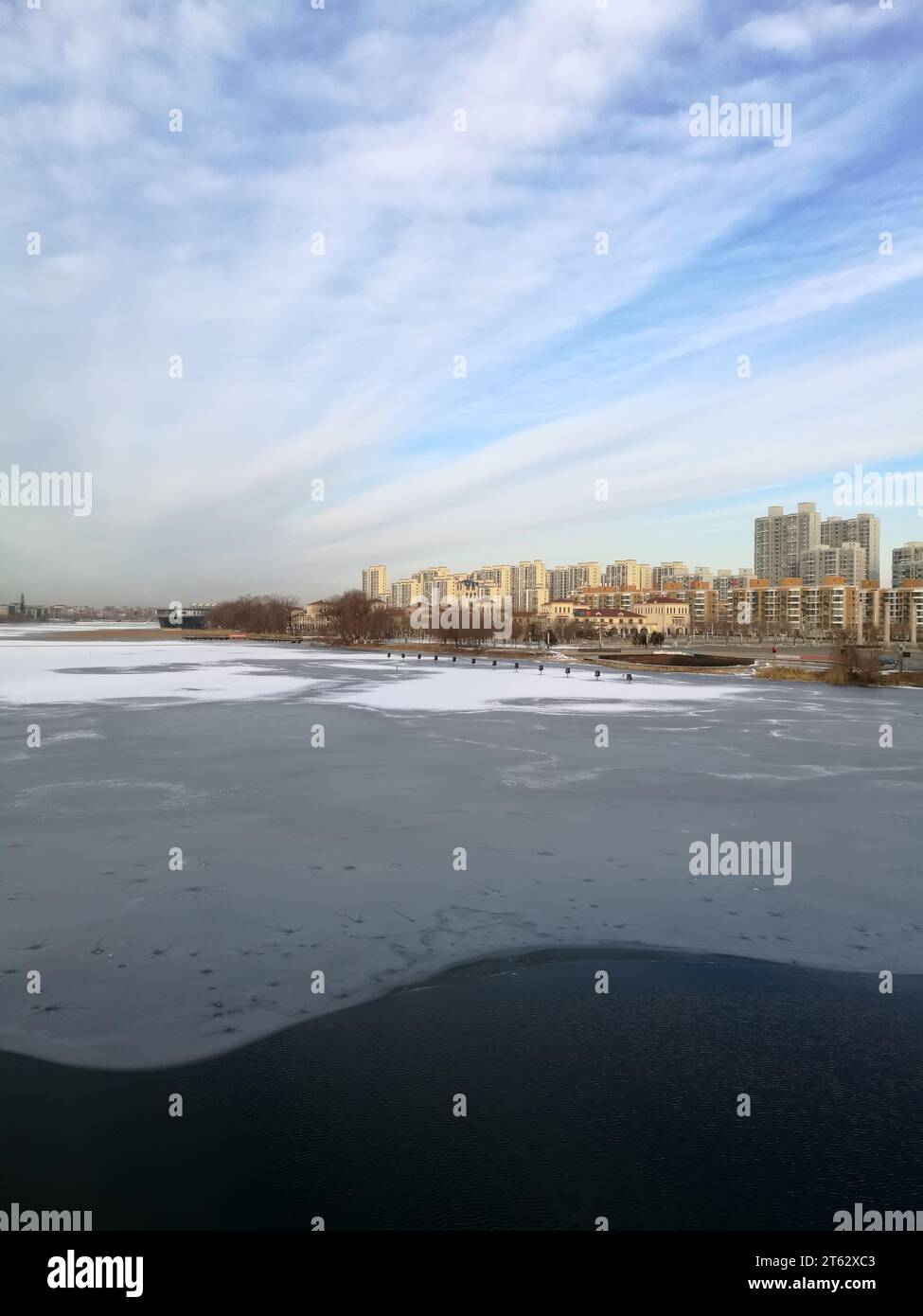 Waterfront City winter scenery Stock Photo - Alamy