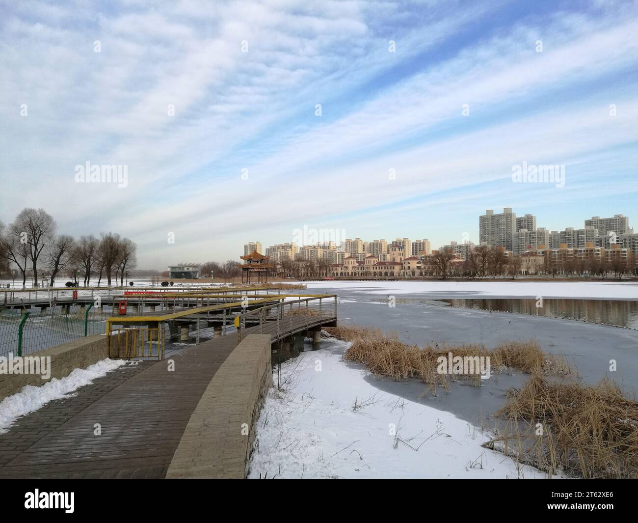 Waterfront City winter scenery Stock Photo - Alamy