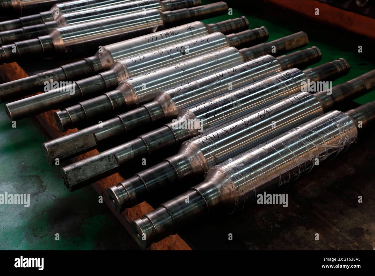 Mechanical rollers hi-res stock photography and images - Alamy