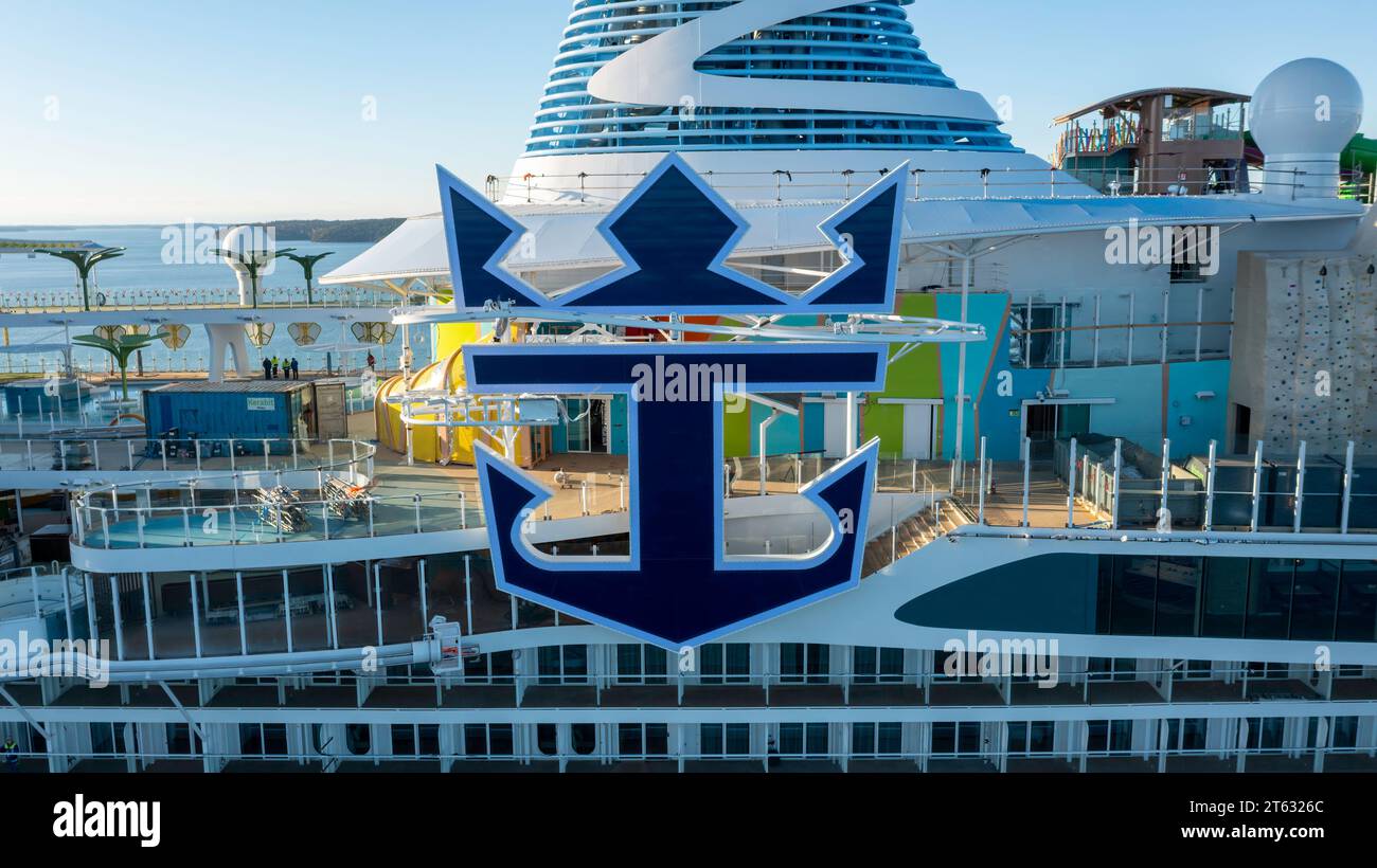 World's largest cruise ship ICON OF THE SEAS during second sea trials ...