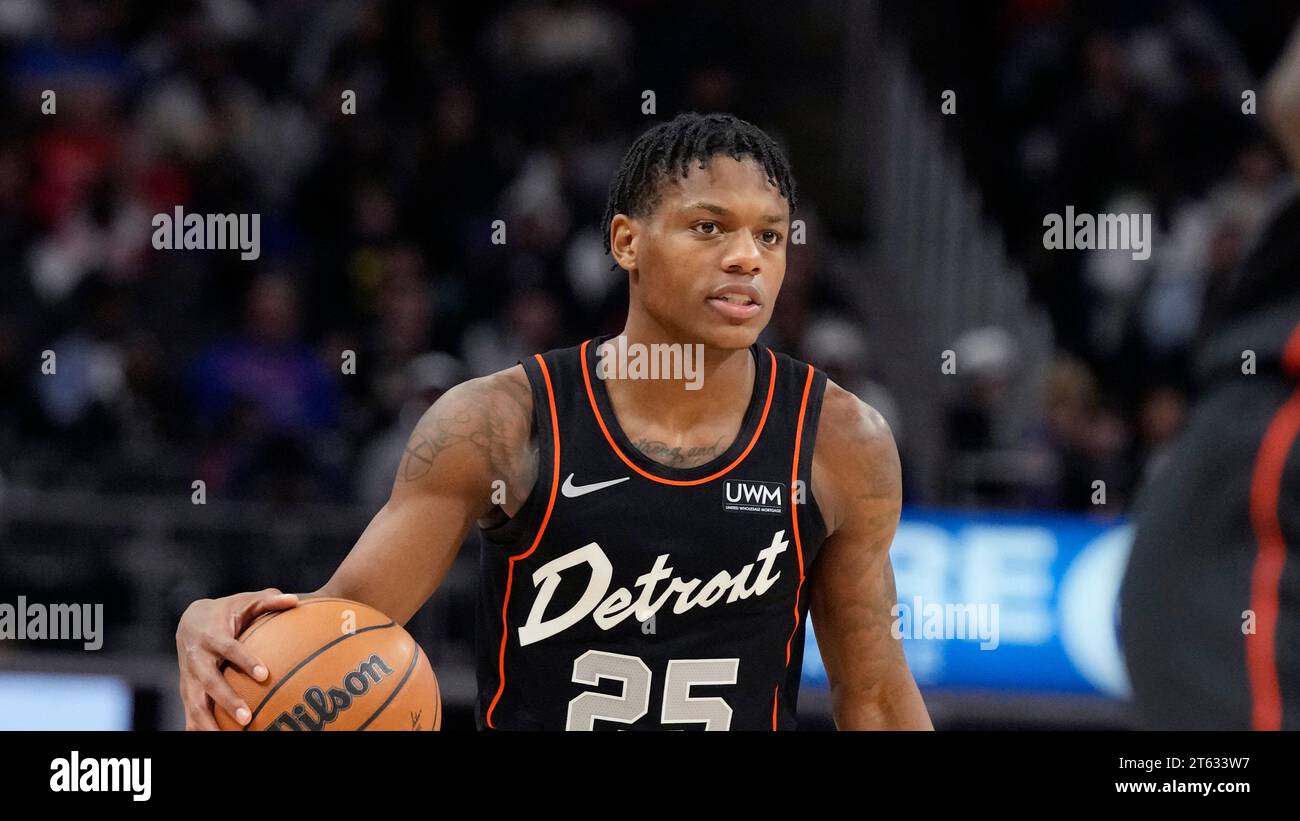 Detroit Pistons guard Marcus Sasser plays during the first half of an ...