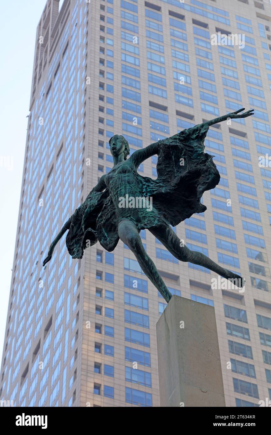 goddess with wings statue in the city Stock Photo - Alamy