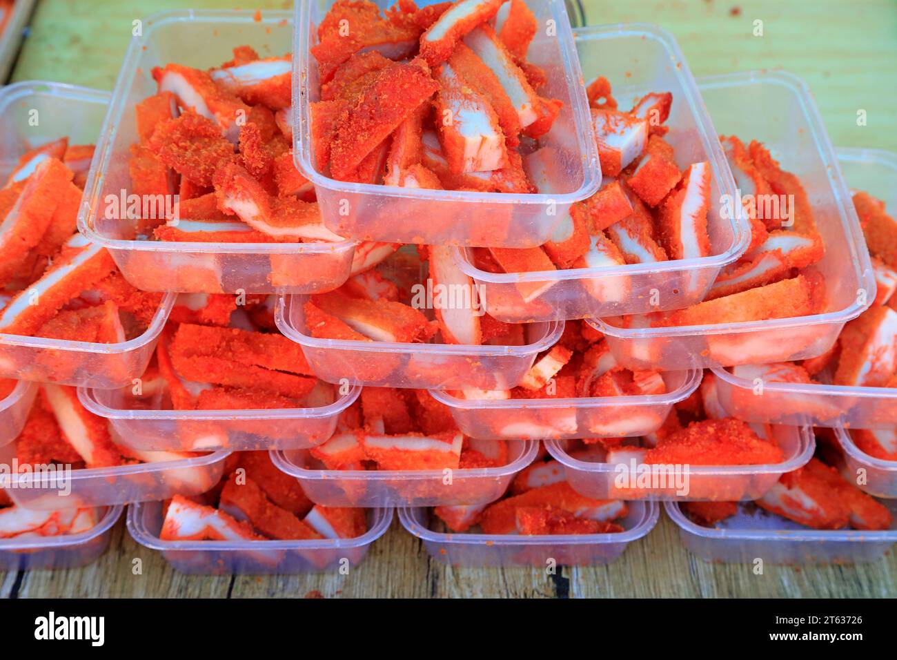 Chicken pieces in plastic boxes Stock Photo - Alamy
