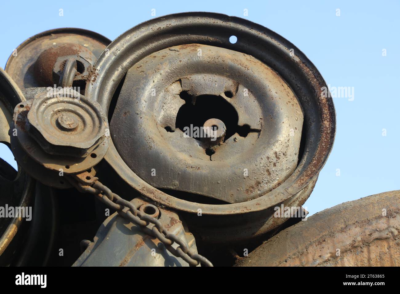Idle wheel hi-res stock photography and images - Alamy