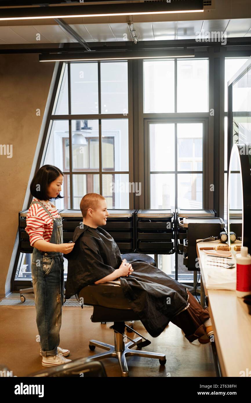 Buzzcut haircut hi-res stock photography and images - Alamy