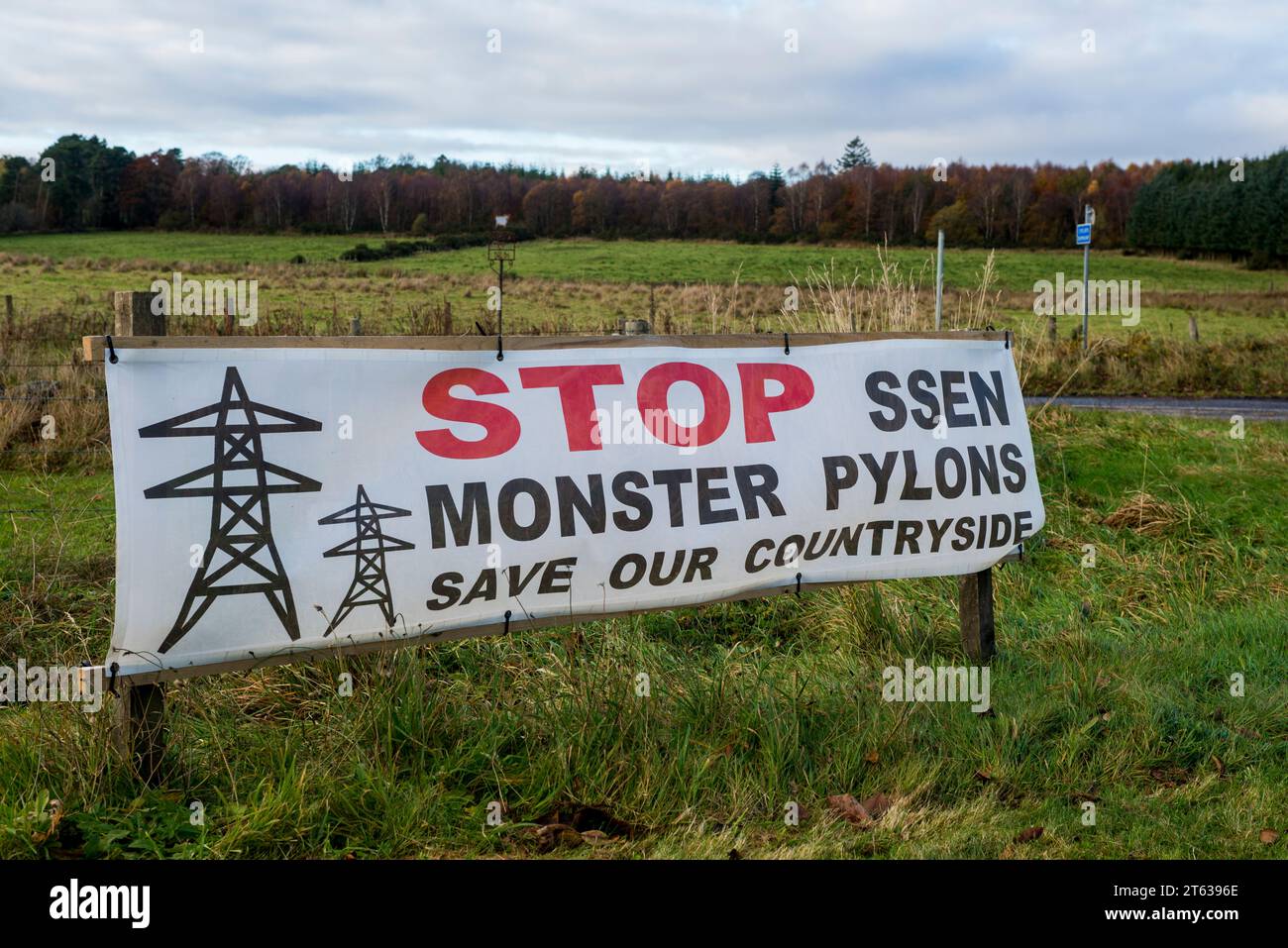 Anti pylon Banner by the roadside in Drum village Aberdeenshire, near ...