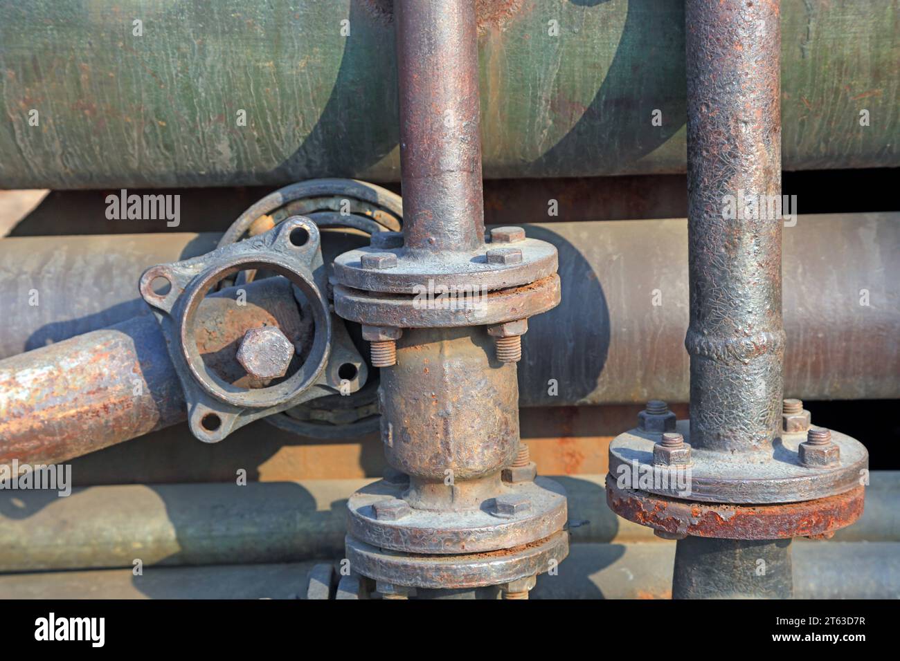Mechanical device piping Stock Photo - Alamy