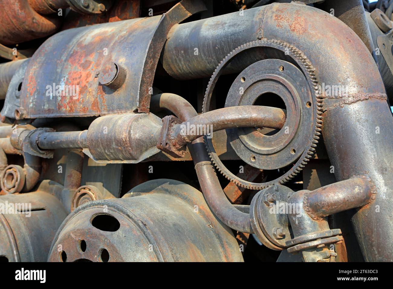 Mechanical device, annular exhaust pipe Stock Photo - Alamy