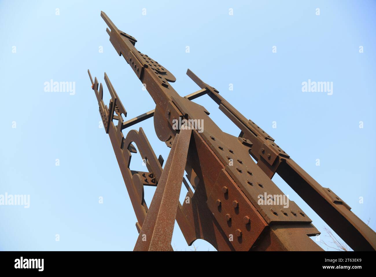 Splicing iron plates hi-res stock photography and images - Alamy