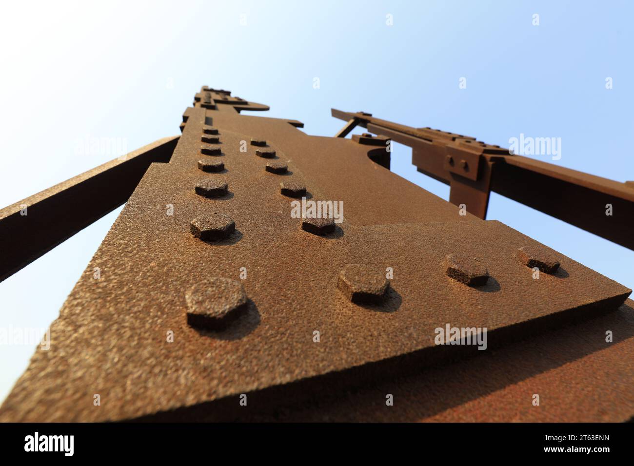 Splicing iron plates hi-res stock photography and images - Alamy