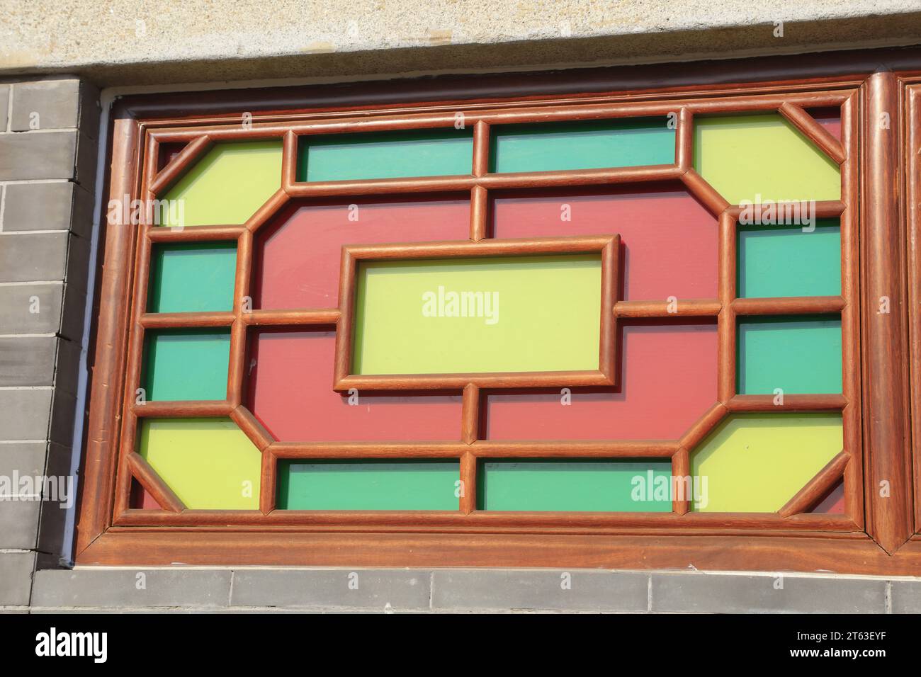 Chinese style wooden windows Stock Photo - Alamy