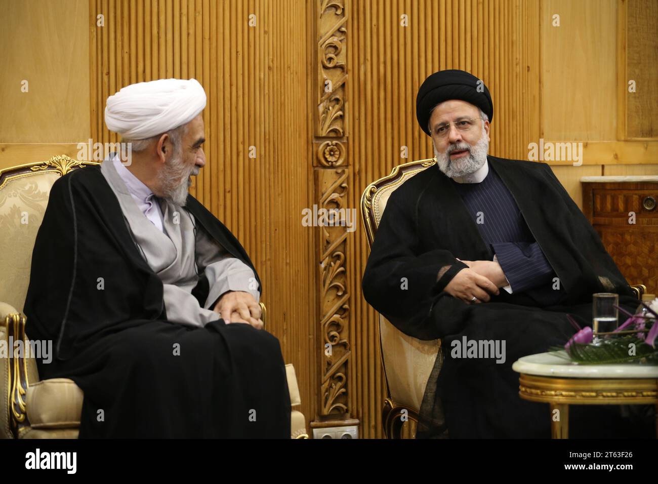 Hujjat hi-res stock photography and images - Alamy