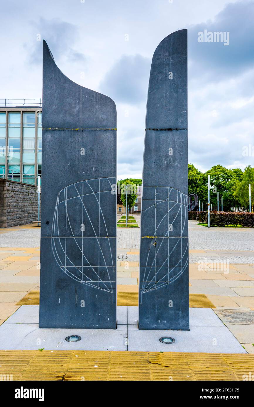 Waterlines, a sculpture by Marian Leven and Will Maclean, Aberdeen ...