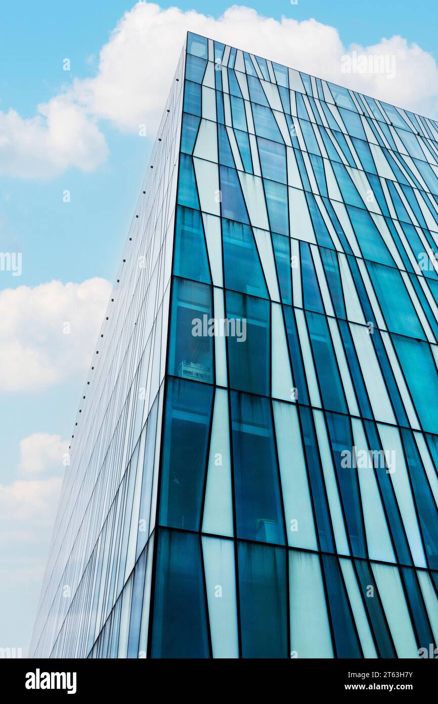The Sir Duncan Rice Library building, Aberdeen University, Scotland, UK ...