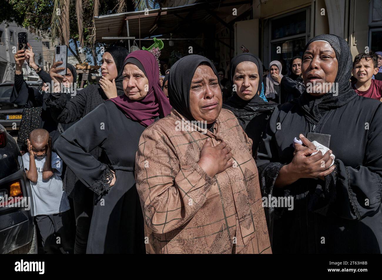 Tulkarm, Palestine. 07th Nov, 2023. Palestinian women cry during the ...