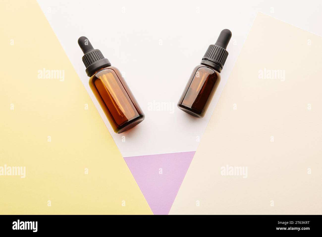 Vials, bottles mockups without labels with pipettes Stock Photo - Alamy