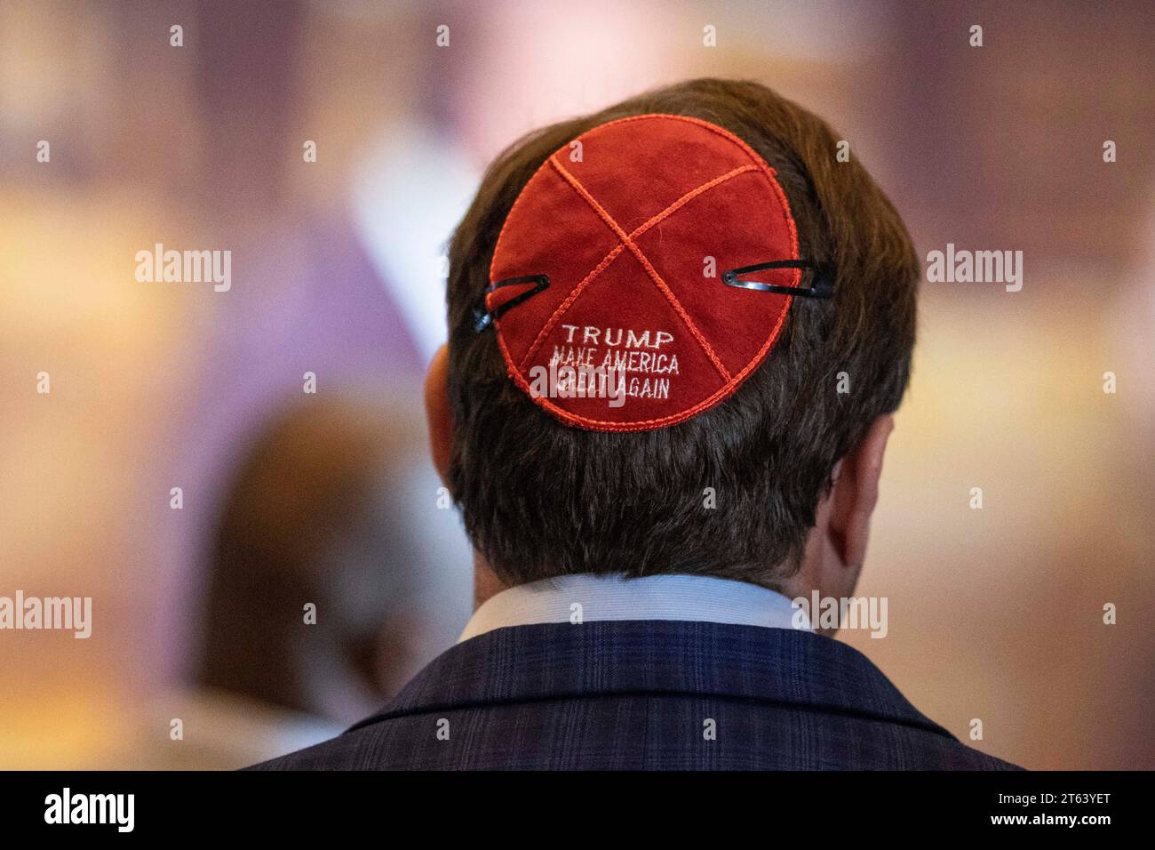 Louisville, USA. 07th Nov, 2023. A man wears a Kippah in support of ...