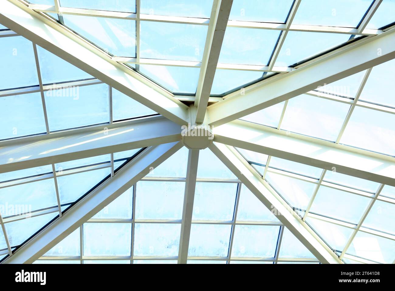 Steel truss in plant construction site Stock Photo - Alamy