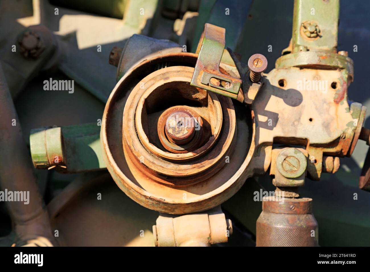 Idle mechanical parts Stock Photo - Alamy
