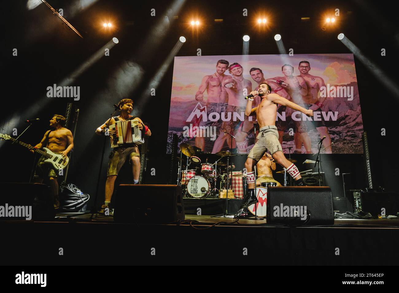 Boyband aus den alpen hi-res stock photography and images - Alamy
