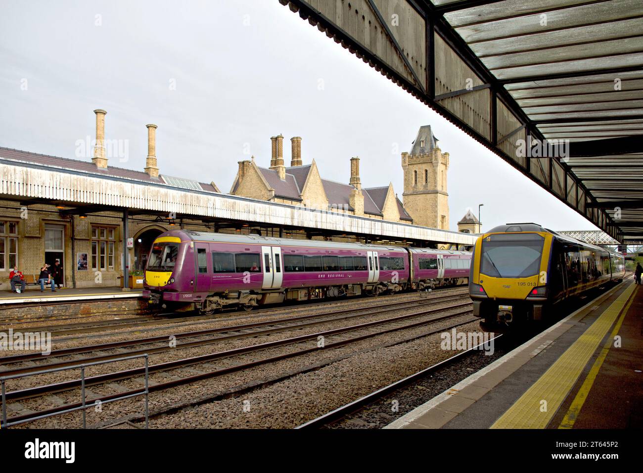 Lincoln railway station with a class 170 Turbostar waiting in platform ...