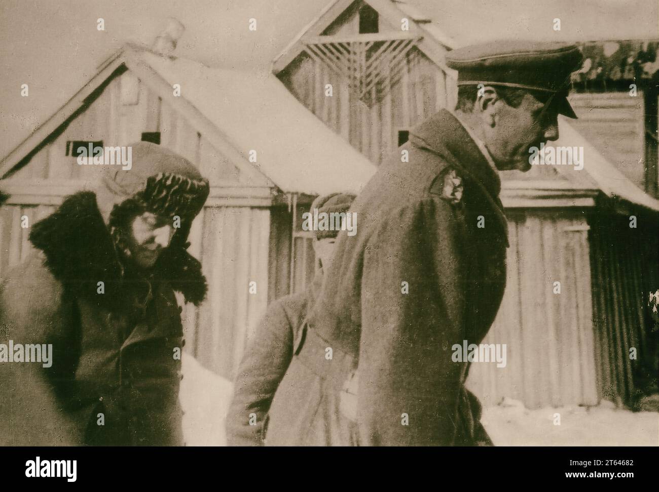 Battle of Stalingrad. The captured Field Marshal Paulus and his ...
