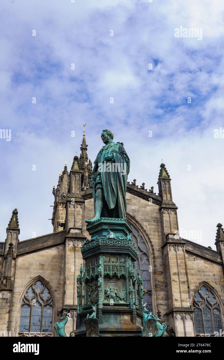 Cityscape with landmarks hi-res stock photography and images - Alamy