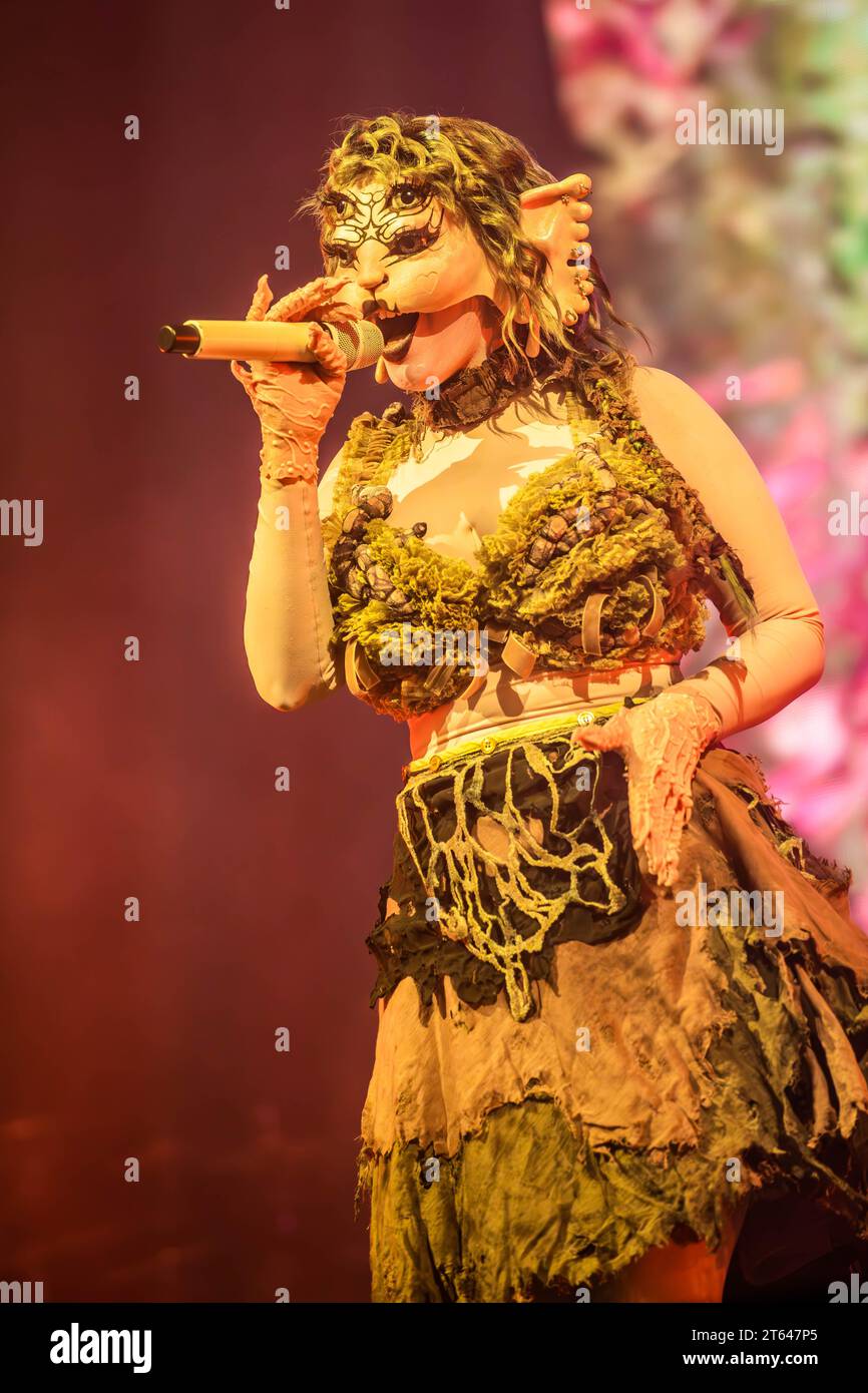 Melanie martinez portals tour hi-res stock photography and images - Alamy