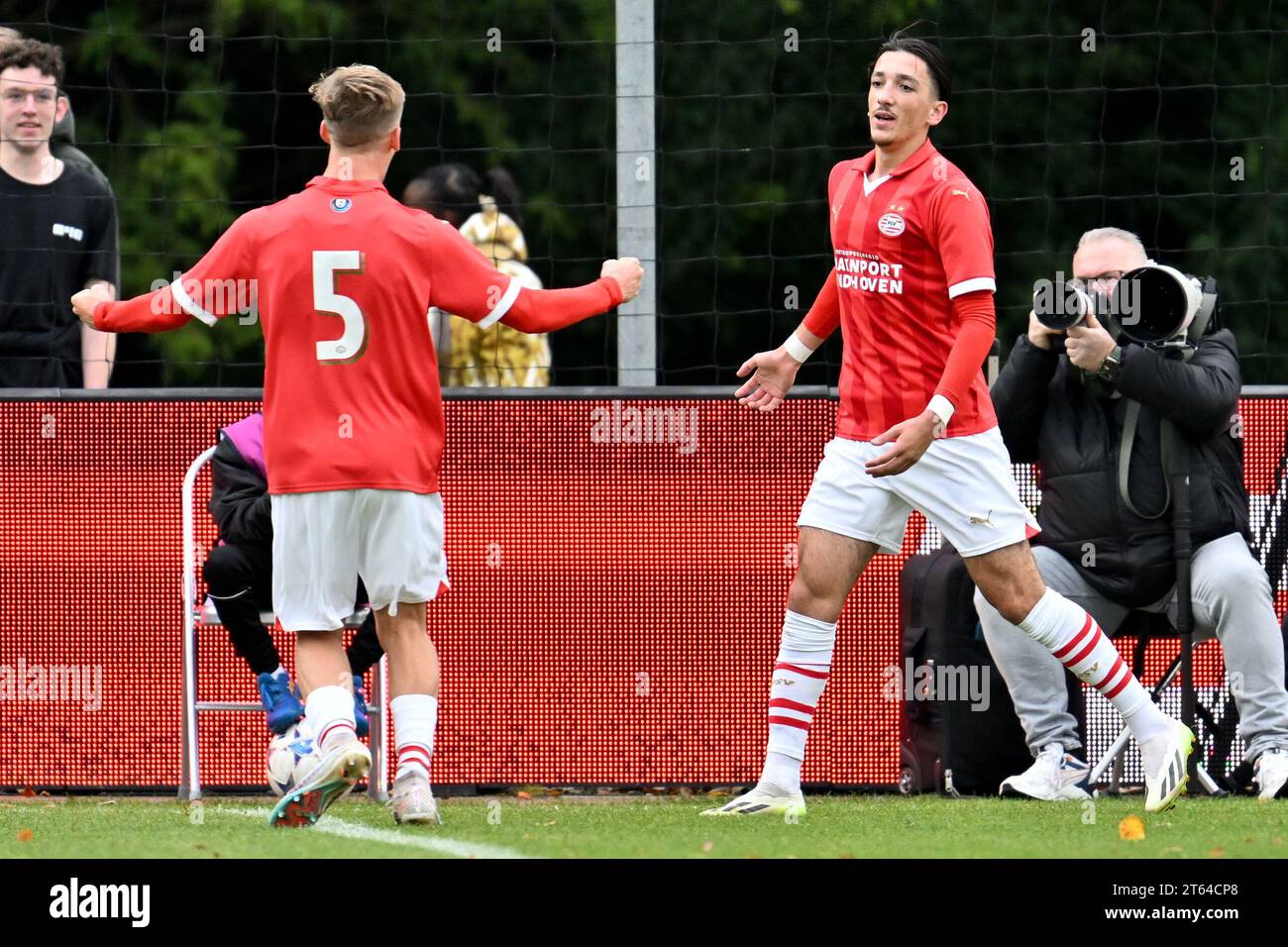 Eindhoven, Netherlands. 08th Nov, 2023. Emir Bars (11) of PSV ...