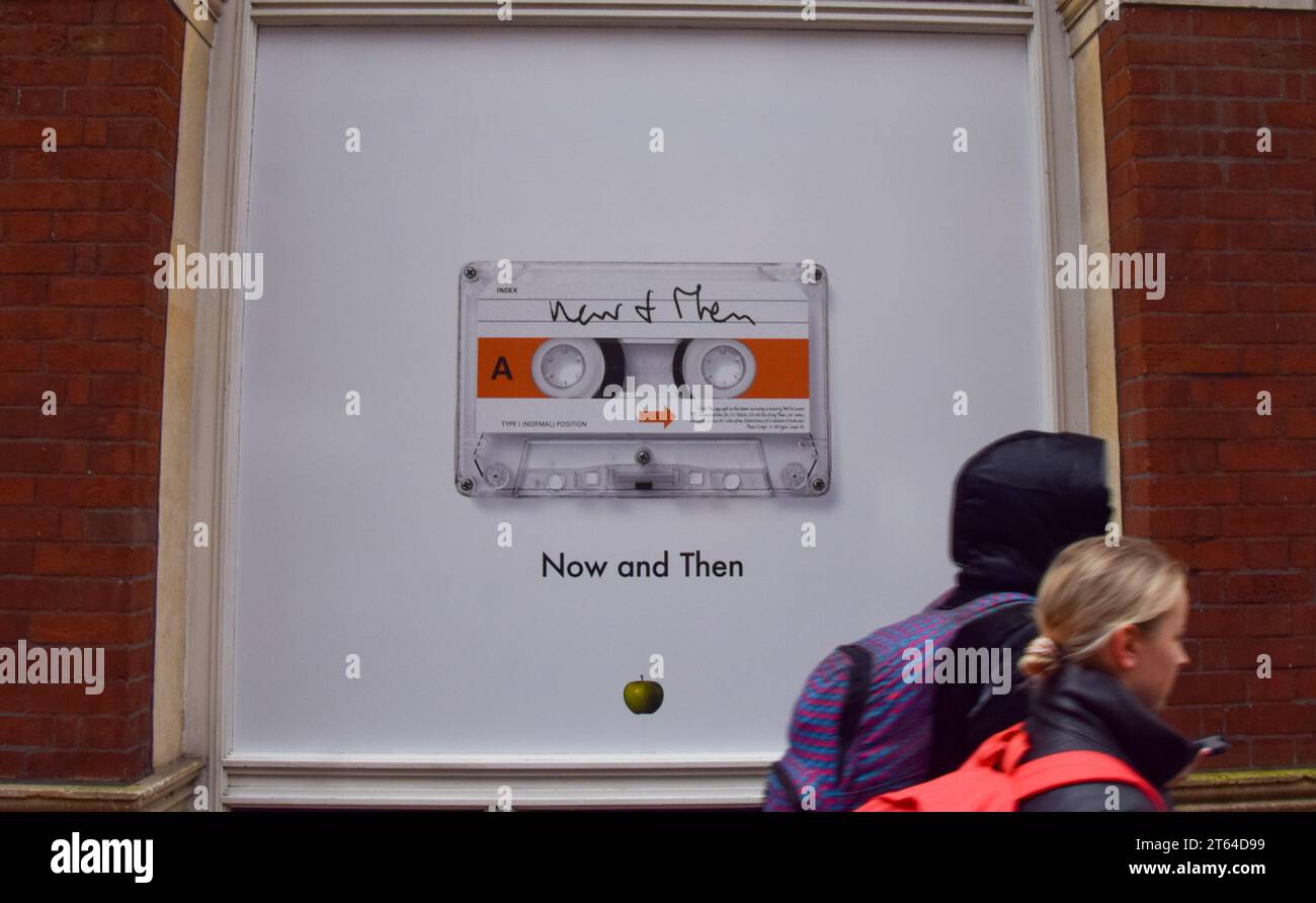 Uk charts hi-res stock photography and images - Alamy