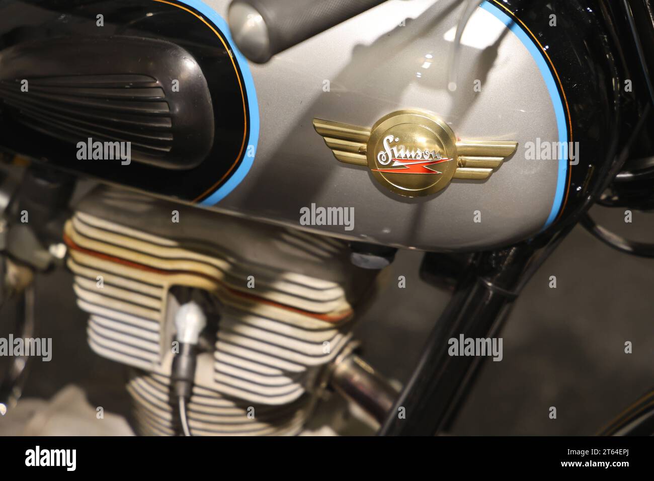 Suhl 30.10.2023, Suhl, Fahrzeugmuseum - Logo Simson *** Suhl 30 10 2023, Suhl, Vehicle Museum ...