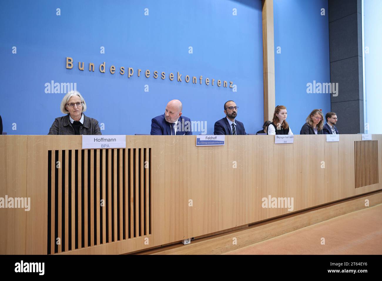 Mathis at home hi-res stock photography and images - Alamy