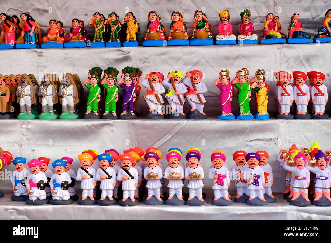 Kids build fort hi-res stock photography and images - Alamy