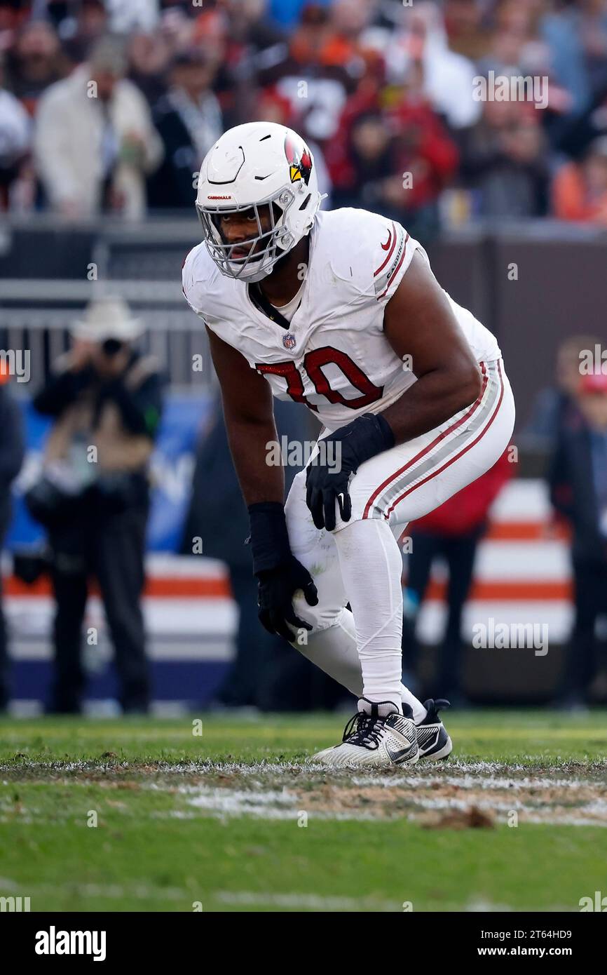 Arizona Cardinals offensive lineman Paris Johnson Jr. (70) lines up for ...