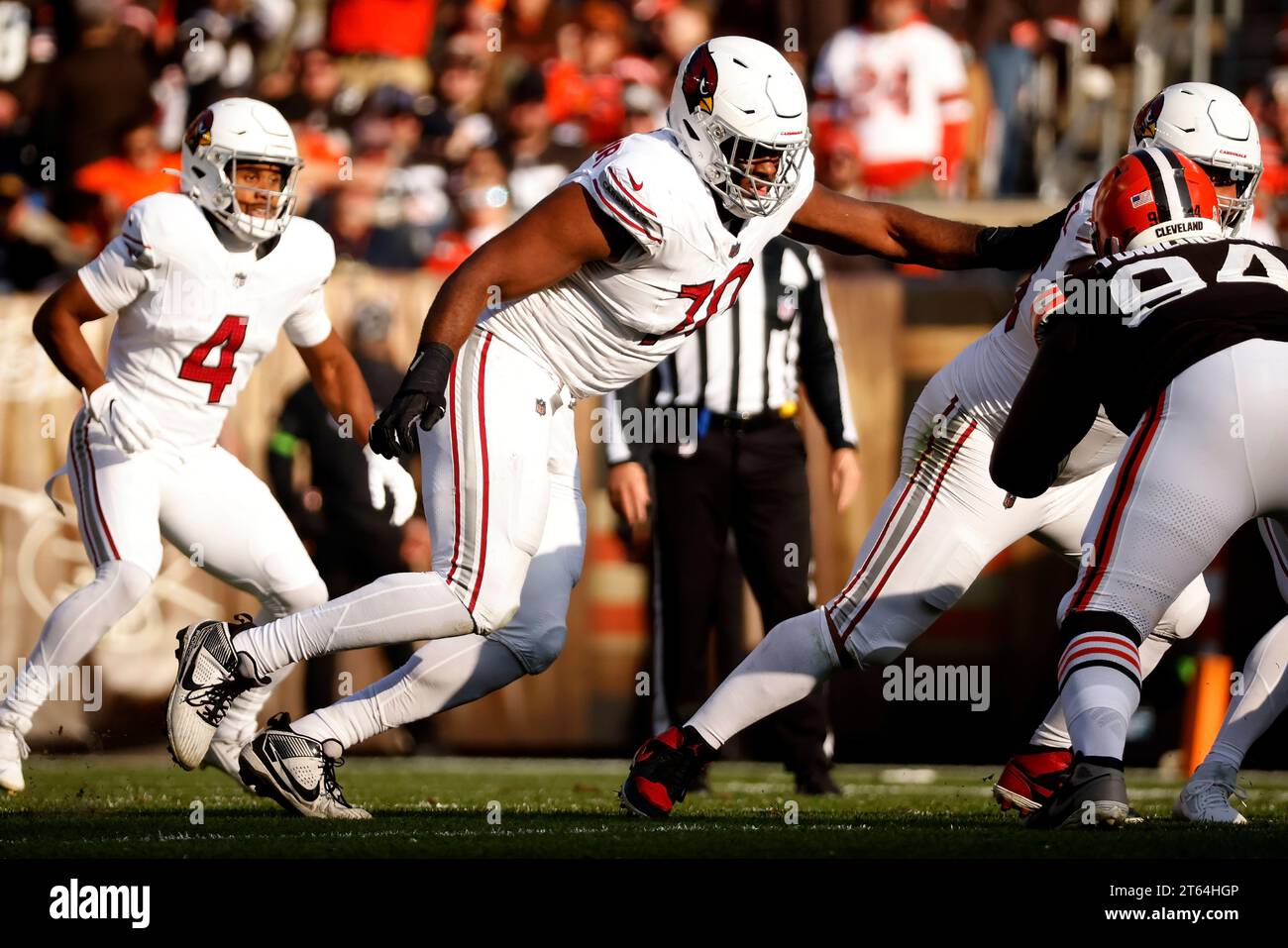 Arizona Cardinals offensive lineman Paris Johnson Jr. (70) looks to ...