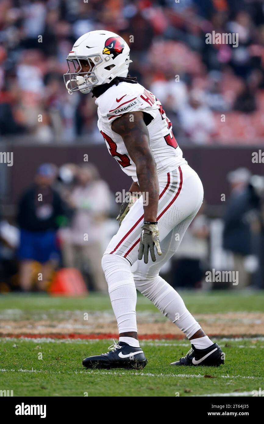 Arizona Cardinals cornerback Antonio Hamilton Sr. (33) lines up for a ...
