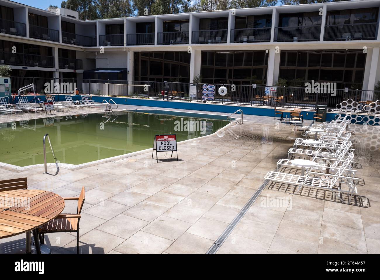 Los Angeles, USA. 21 Aug, 2023. Pool flooding after a big storm Stock ...