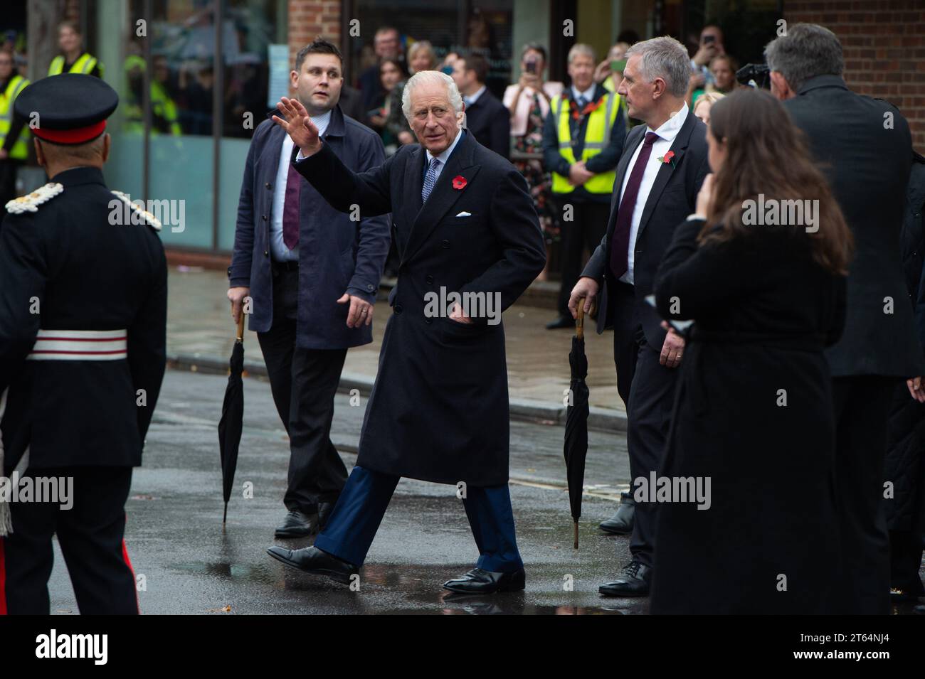 London, England, UK. 8th Nov, 2023. KING CHARLES III visits New Malden ...