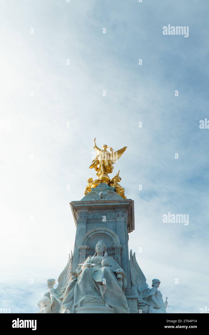 Victoria Memorial Angel Buckingham Palace London United Kingdom Stock ...