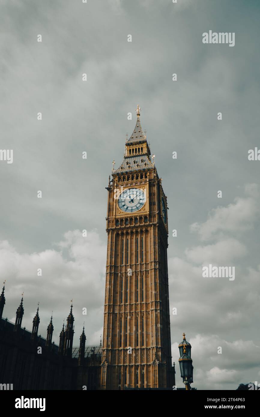 Big Ben London under amazing blue sky Stock Photo - Alamy