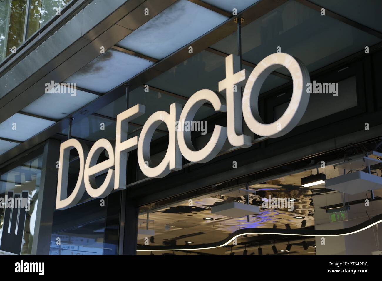 Alamy firmenlogo hi-res stock photography and images - Alamy